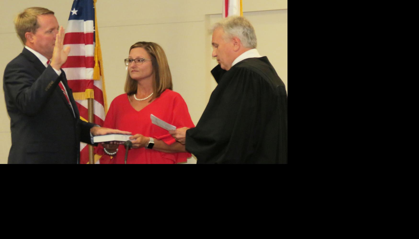 Wilson sworn in as district judge