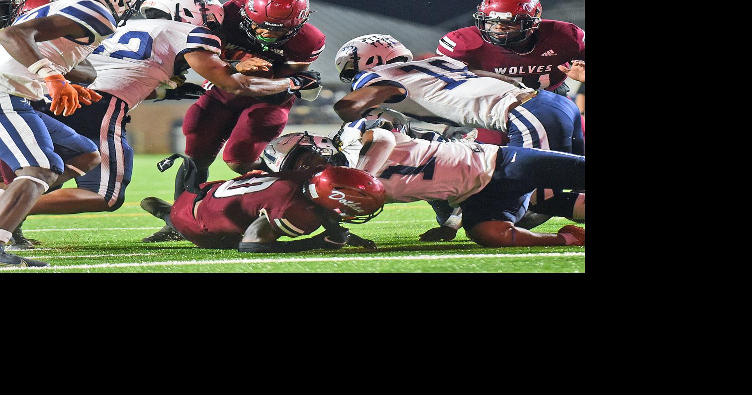 Dothan Wolves surge in second half during win over Baker