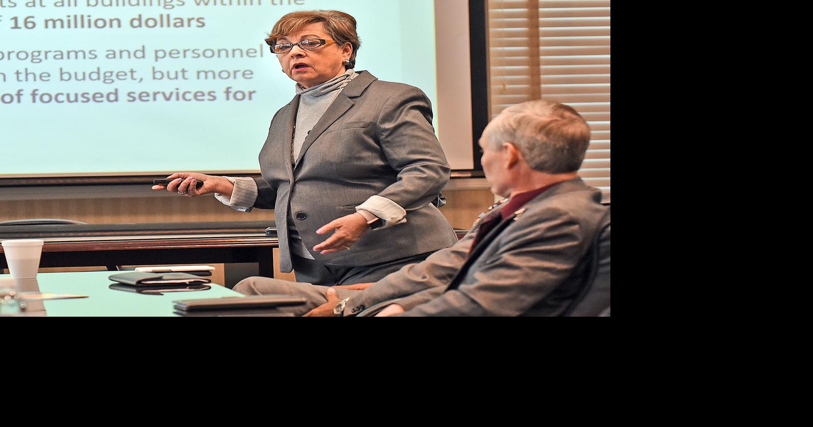 Judge dismisses Edwards' lawsuit against Dothan school board