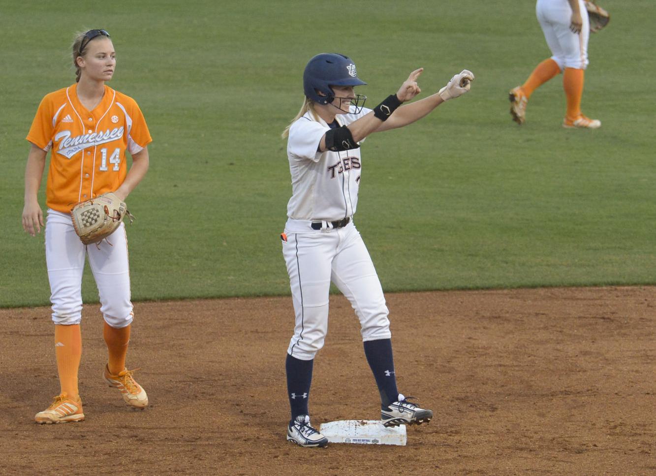 Auburn wins its first SEC softball tournament championship
