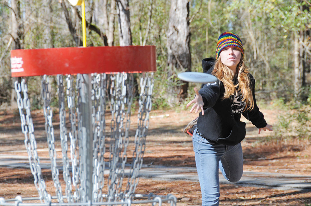 Post disc golf course offers year-round play