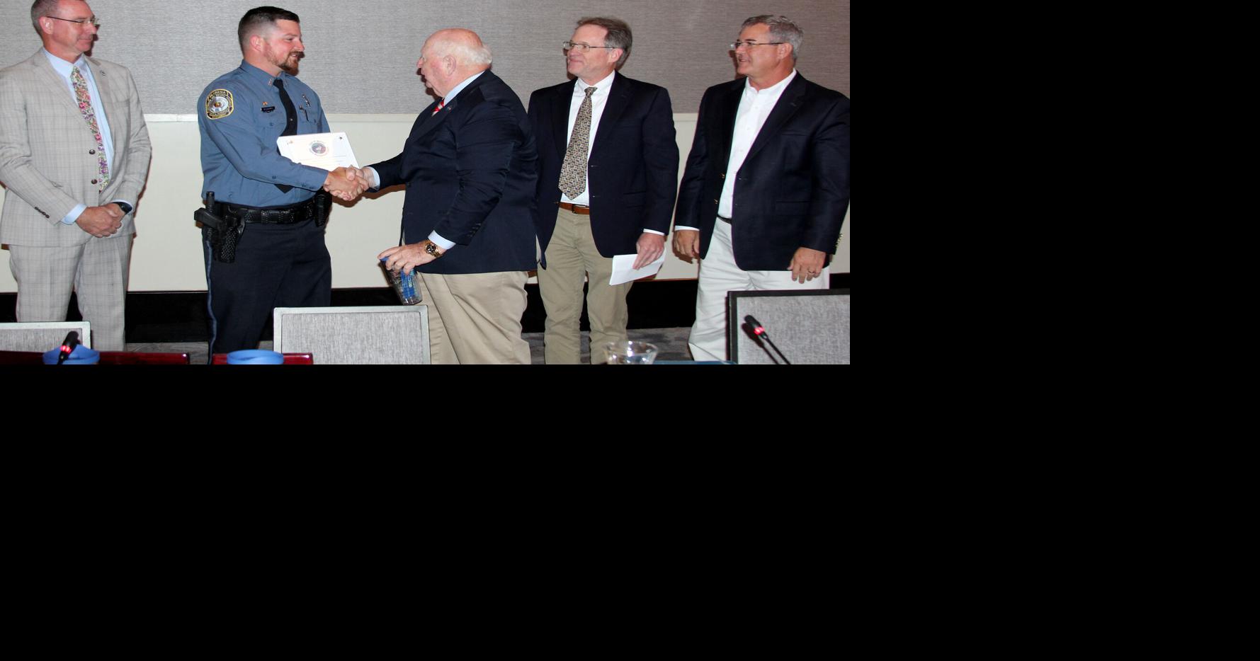 Mancuso receives Gulf Council Officer of the Year award