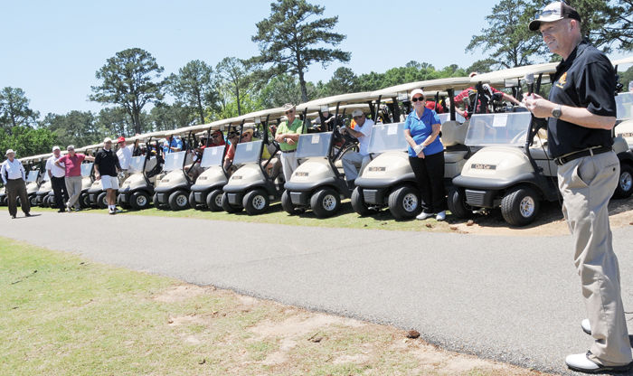 Golf tournament raises funds for Army Emergency Relief