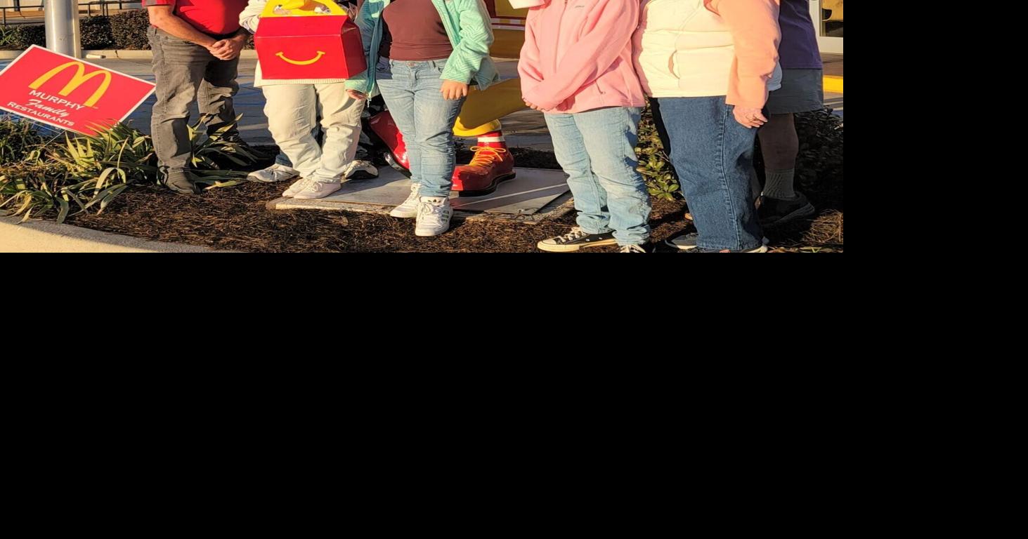 Ronald McWeevil highlights bucket list tour for international guests