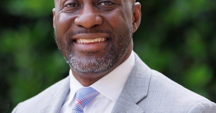 New University of Alabama grad school dean has big responsibilities