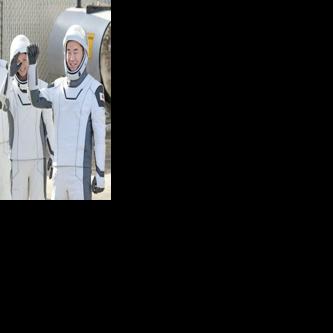 ISS astronauts splash down on Earth after first-ever medical evacuation ...