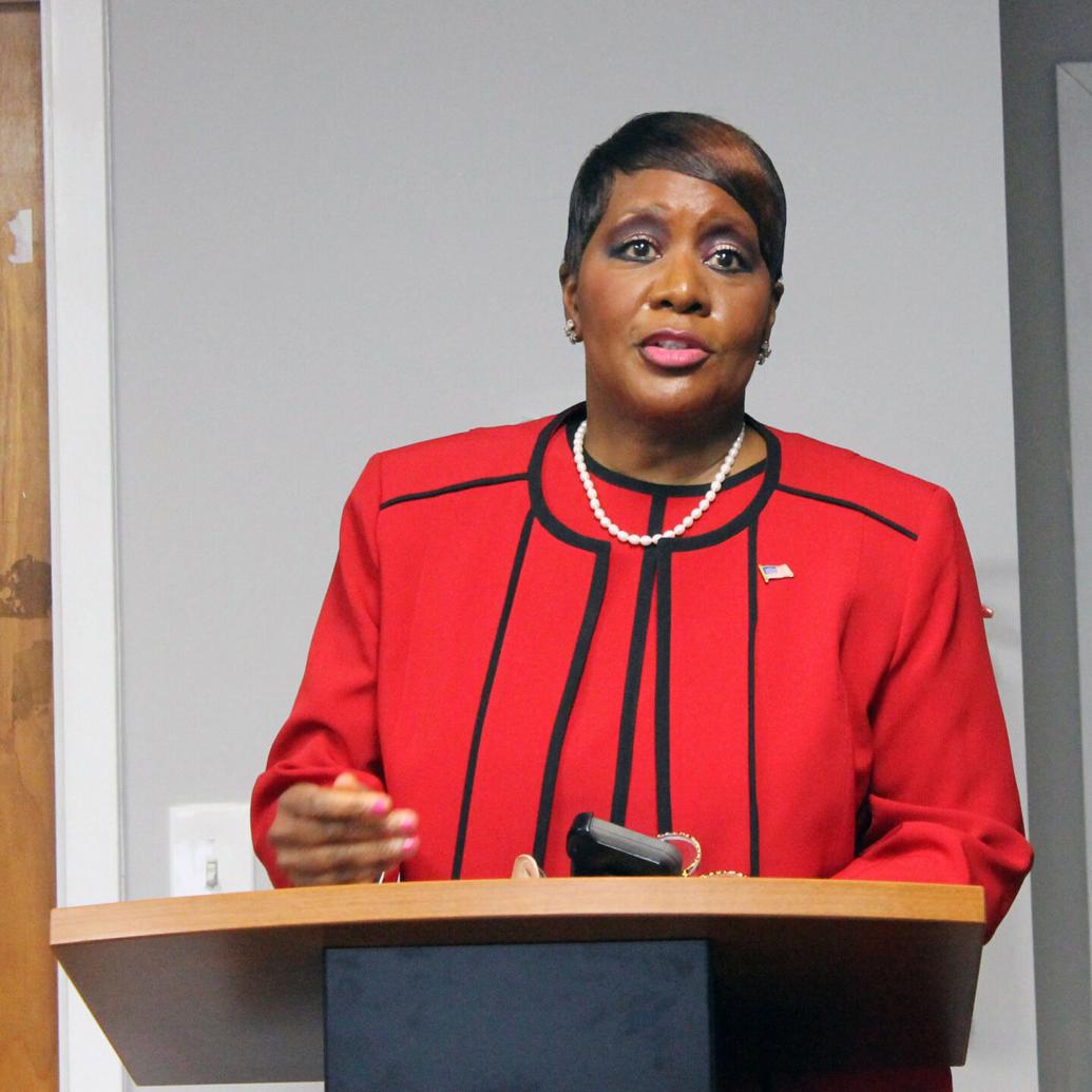 Lauren Wallace sworn in as Superior Court Judge | Douglasville Sentinel ...