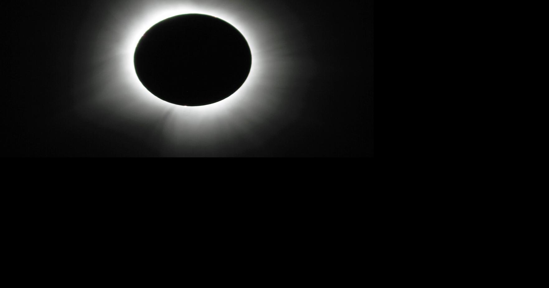 A TOTAL ECLIPSE | Douglasville Sentinel | douglascountysentinel.com