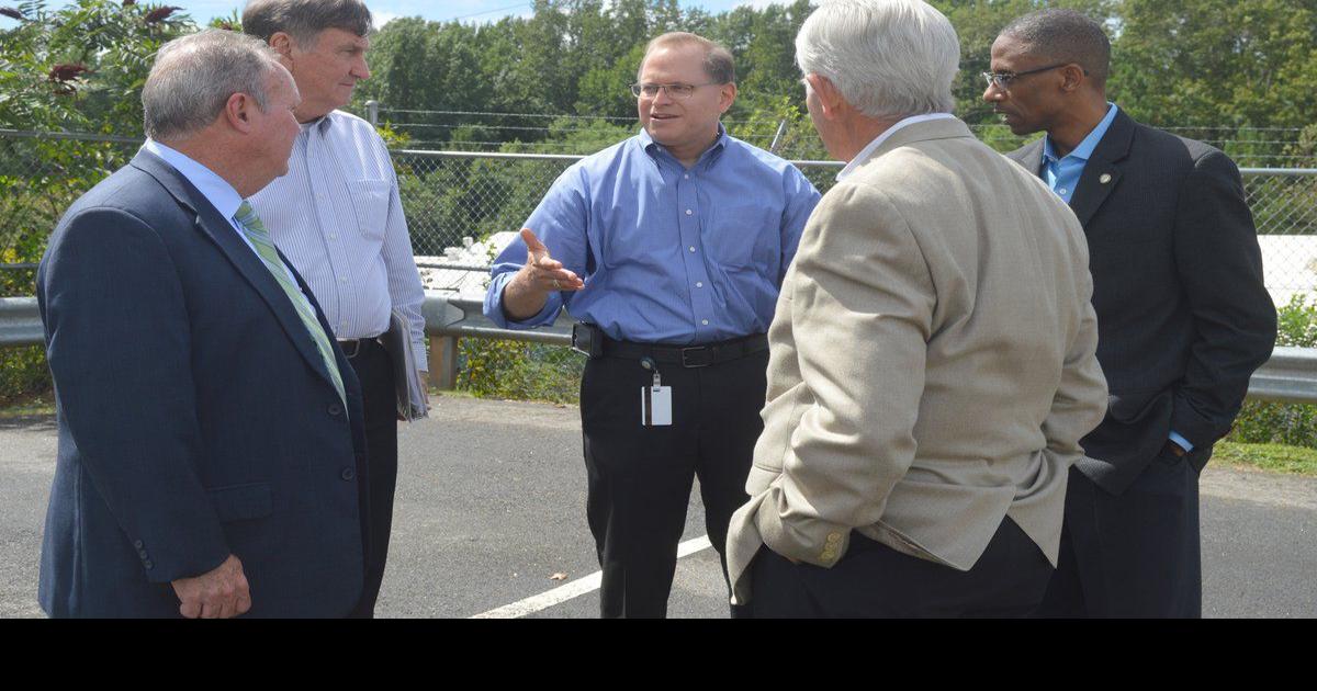 Officials visit Cherokee to learn about transportation programs | Local ...
