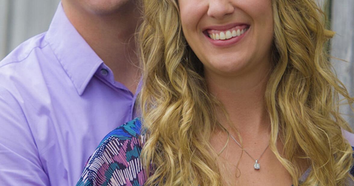 Khloe Vonderheide and David Hurm | Engagements | duboiscountyherald.com