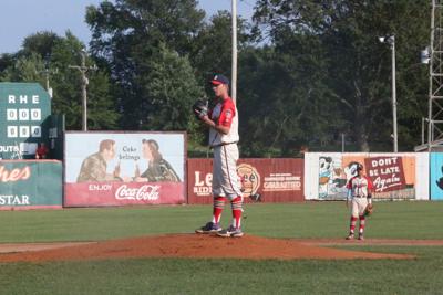 Bombers can't hang on, fall to .500 | Sports | duboiscountyherald.com