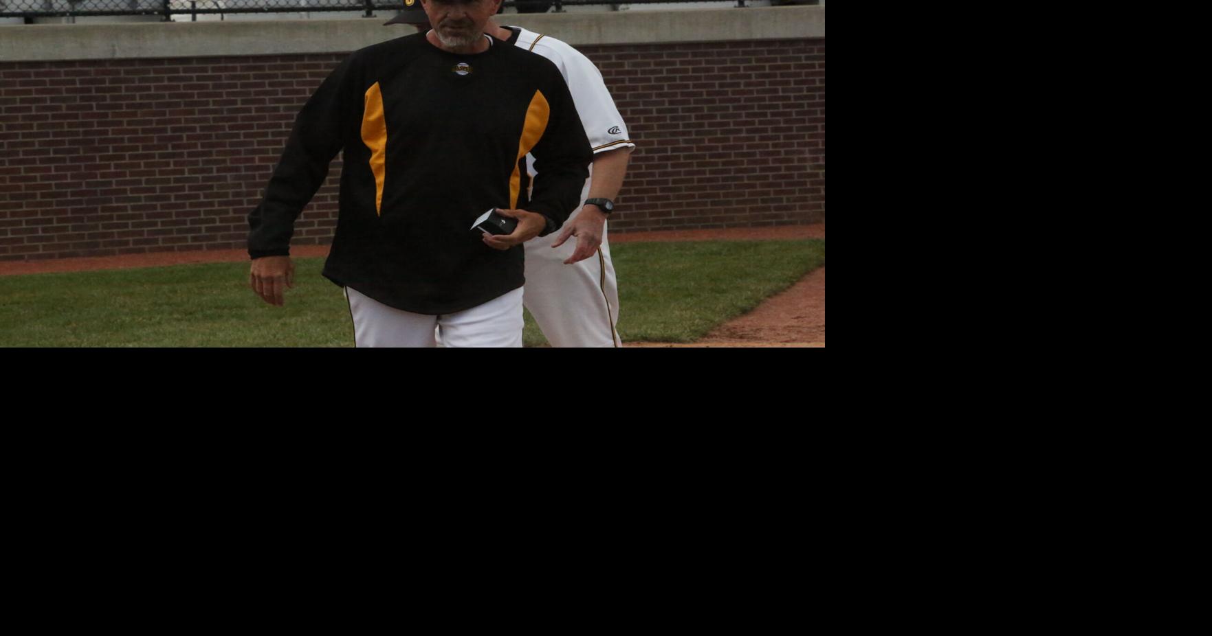 Stamm talks being new Reds manager | Sports | duboiscountyherald.com