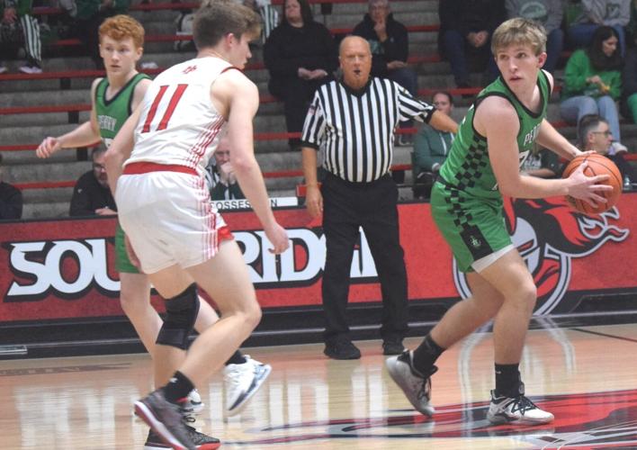 Commodores see first half lead go away | Perry County News ...