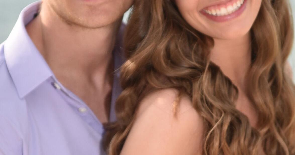 Kory Fischer and Kelli Oxley | Engagements | duboiscountyherald.com