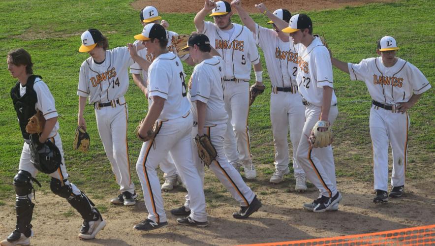 Commodores offense leads way against Bulldogs | High School ...