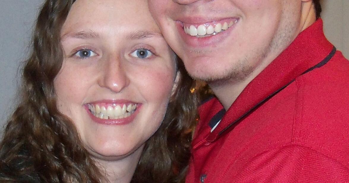 Karla Roberts and Andrew Patton | Engagements | duboiscountyherald.com