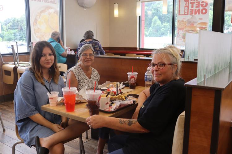 Local restaurant gives 100% | News | duboiscountyherald.com