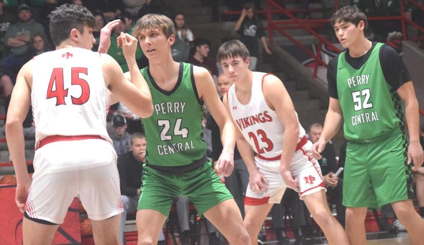 Commodores see first half lead go away | Perry County News ...