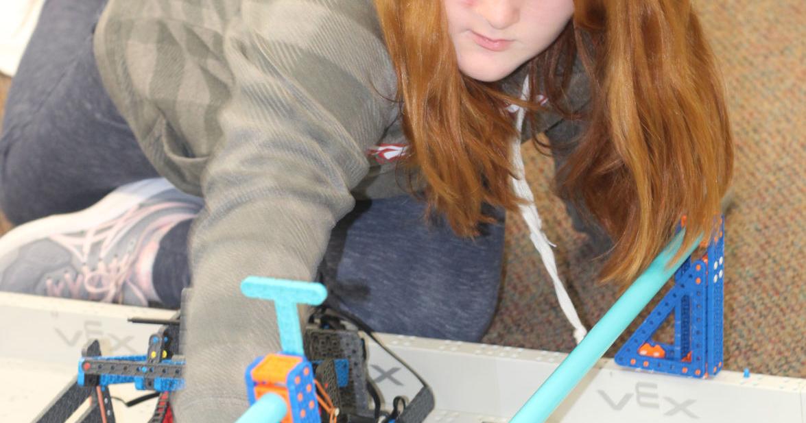Getting to know robotics | | duboiscountyherald.com
