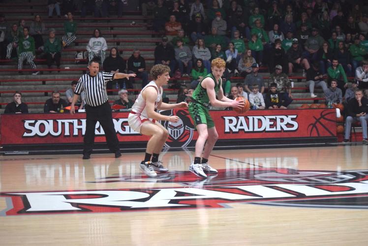 Commodores see first half lead go away | Perry County News ...