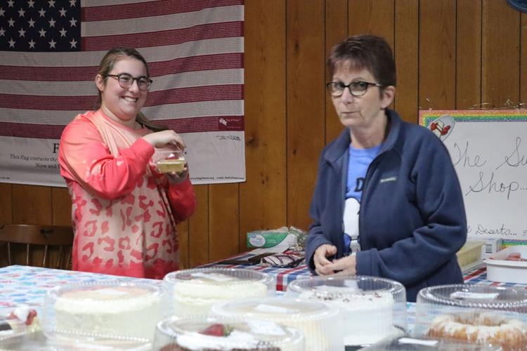 Tell City American Legion craft fair held | Perry County News ...