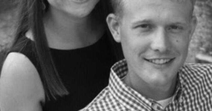 Kelly Baer and Gibson Hochgesang | Engagements | duboiscountyherald.com