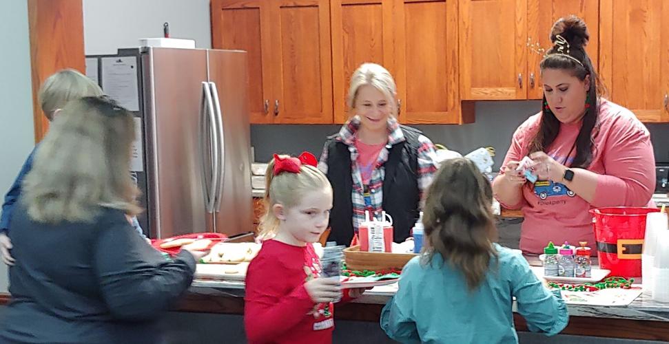 The Pick Perry Team sprinkles holiday magic at the Depot | Perry County ...