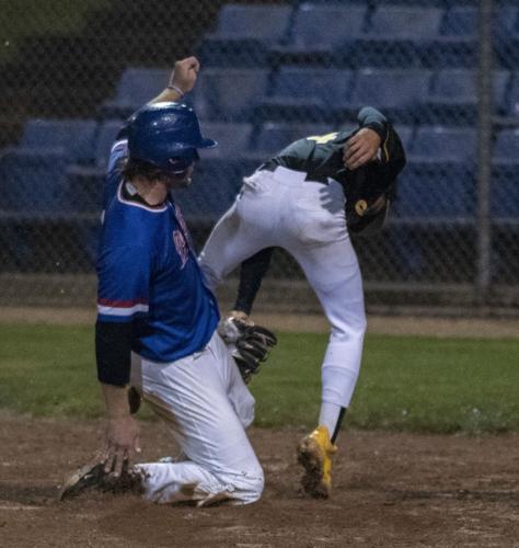 Farley tops Peosta for second straight tournament title | Sports ...