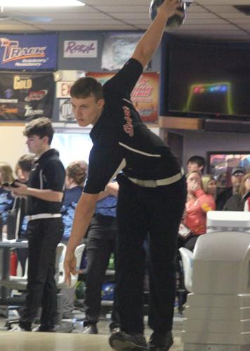 Bobcats drop meet to Jefferson | Sports | dyersvillecommercial.com