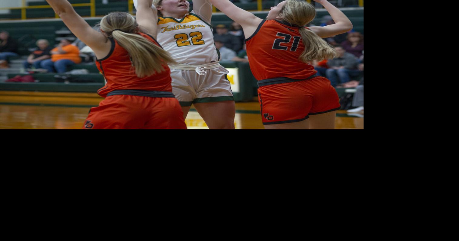 Beckman battles during three-game week | Sports | dyersvillecommercial.com