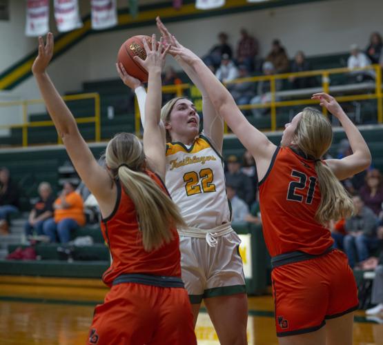 Beckman battles during three-game week | Sports | dyersvillecommercial.com