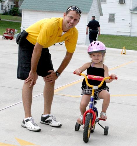 Kids come out to Bike Rodeo | News | dyersvillecommercial.com
