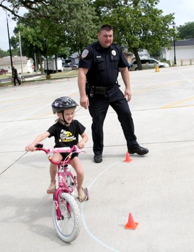 Kids come out to Bike Rodeo | News | dyersvillecommercial.com