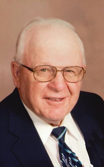 Elmer Schumann | Obituaries | dyersvillecommercial.com