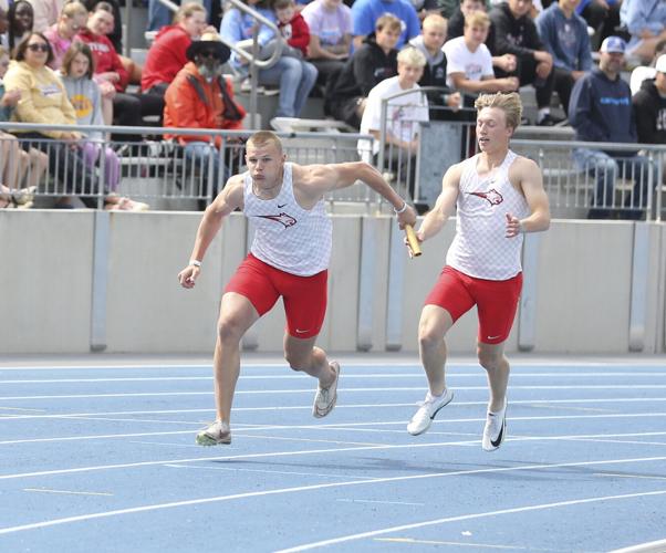 Nauman wows crowd at Drake Stadium | Sports | dyersvillecommercial.com
