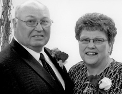 Ron and Joan Ronnebaum | Anniversaries | dyersvillecommercial.com