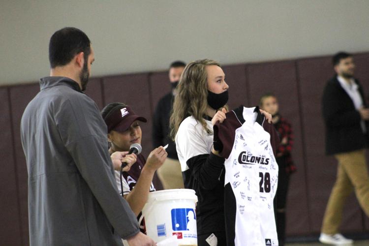 PHOTOS: EKU softball hosts fan day | PHOTOS | easternprogress.com