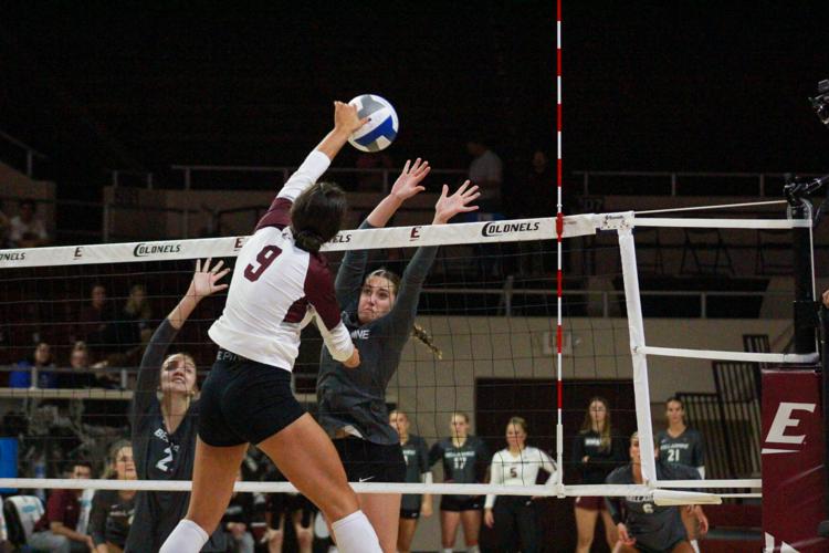 EKU volleyball crushes Bellarmine, 3-0 | Sports | easternprogress.com