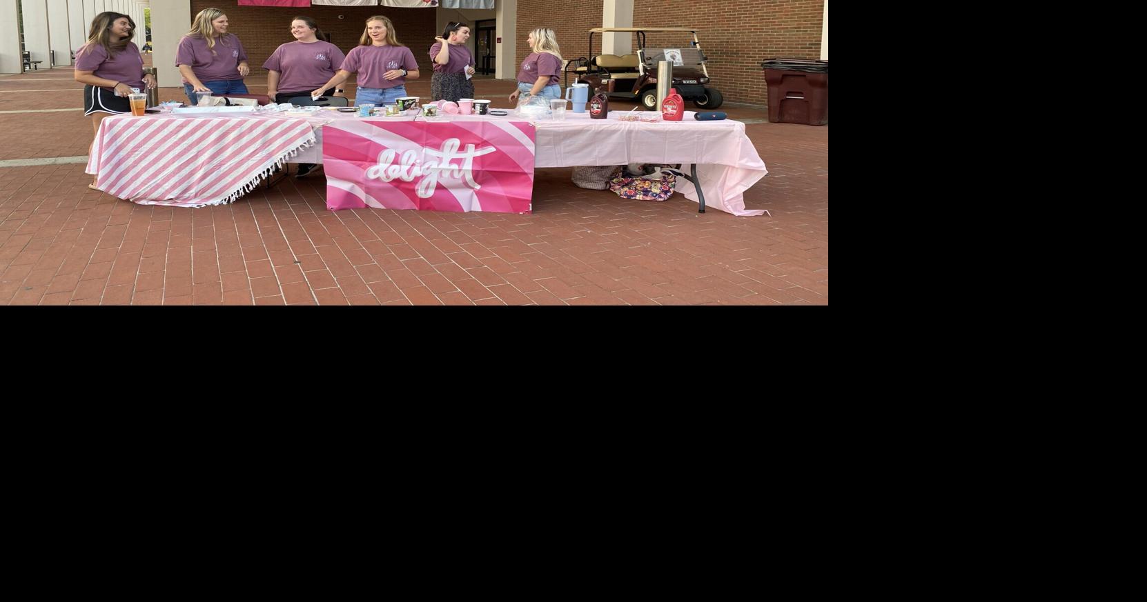 PHOTOS: EKU Delight hosts ice cream social | PHOTOS | easternprogress.com