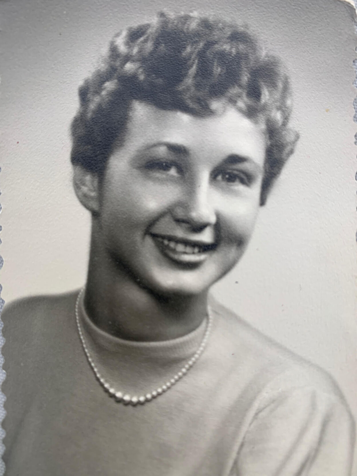 Kay Ann Strohl | Death Notices | ehextra.com
