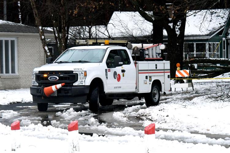 Twin cities respond to power outages after storm damage | News ...
