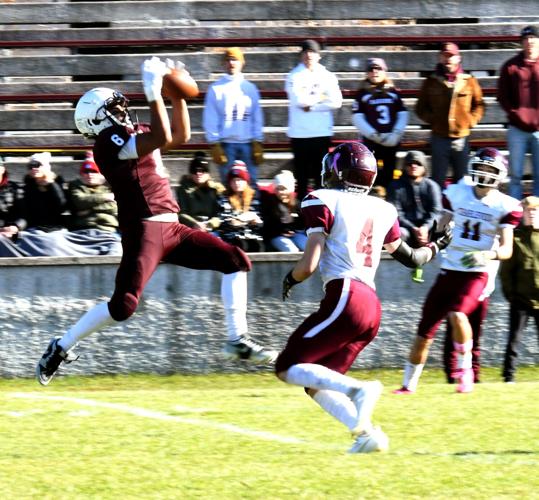 Menominee crushes Charlevoix to claim District Championship | Sports | ehextra.com