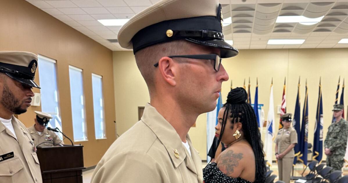 Adams advances to chief petty officer in Navy | Articles | ehextra.com
