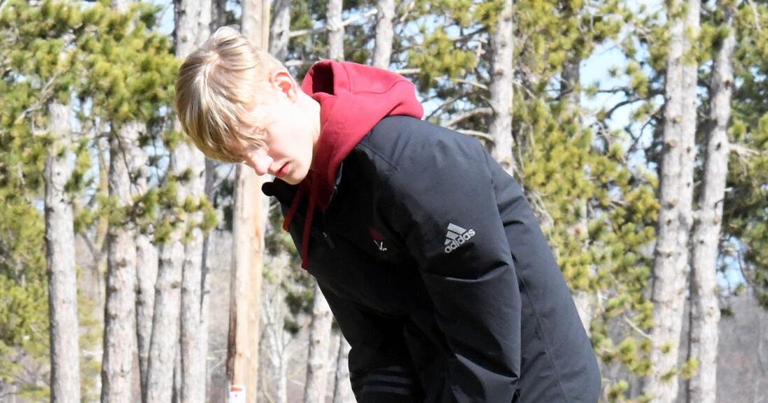 Maroon golfers cruise to victory over Stephenson, Carney-Nadeau ...