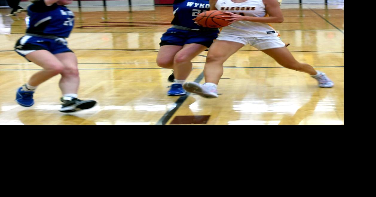 Shamion's free throw shooting helps Wykons slip past Maroon girls ...
