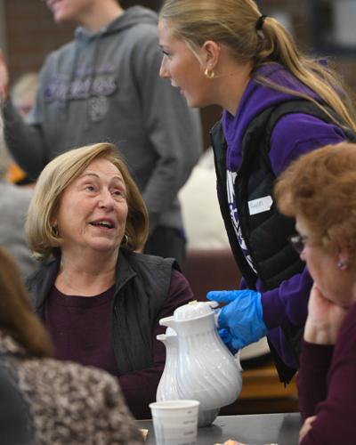 Seniors (and juniors and sophomores and freshman) serving seniors ...