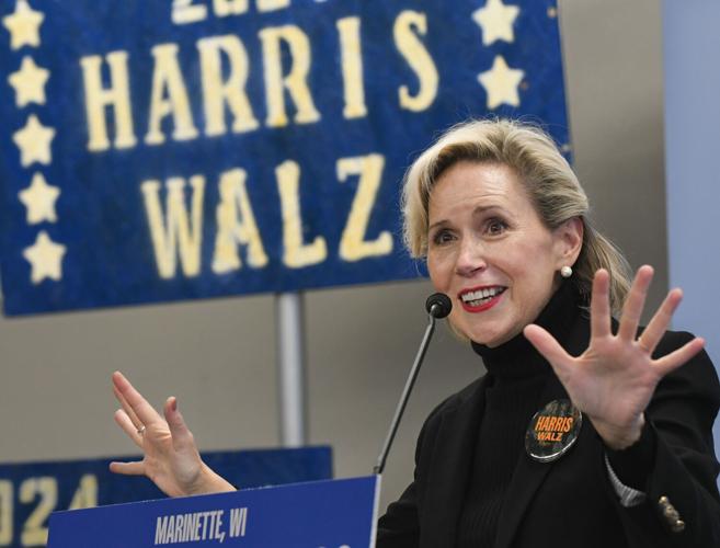 Minnesota's First Lady Gwen Walz arrives late and brings cookies to ...