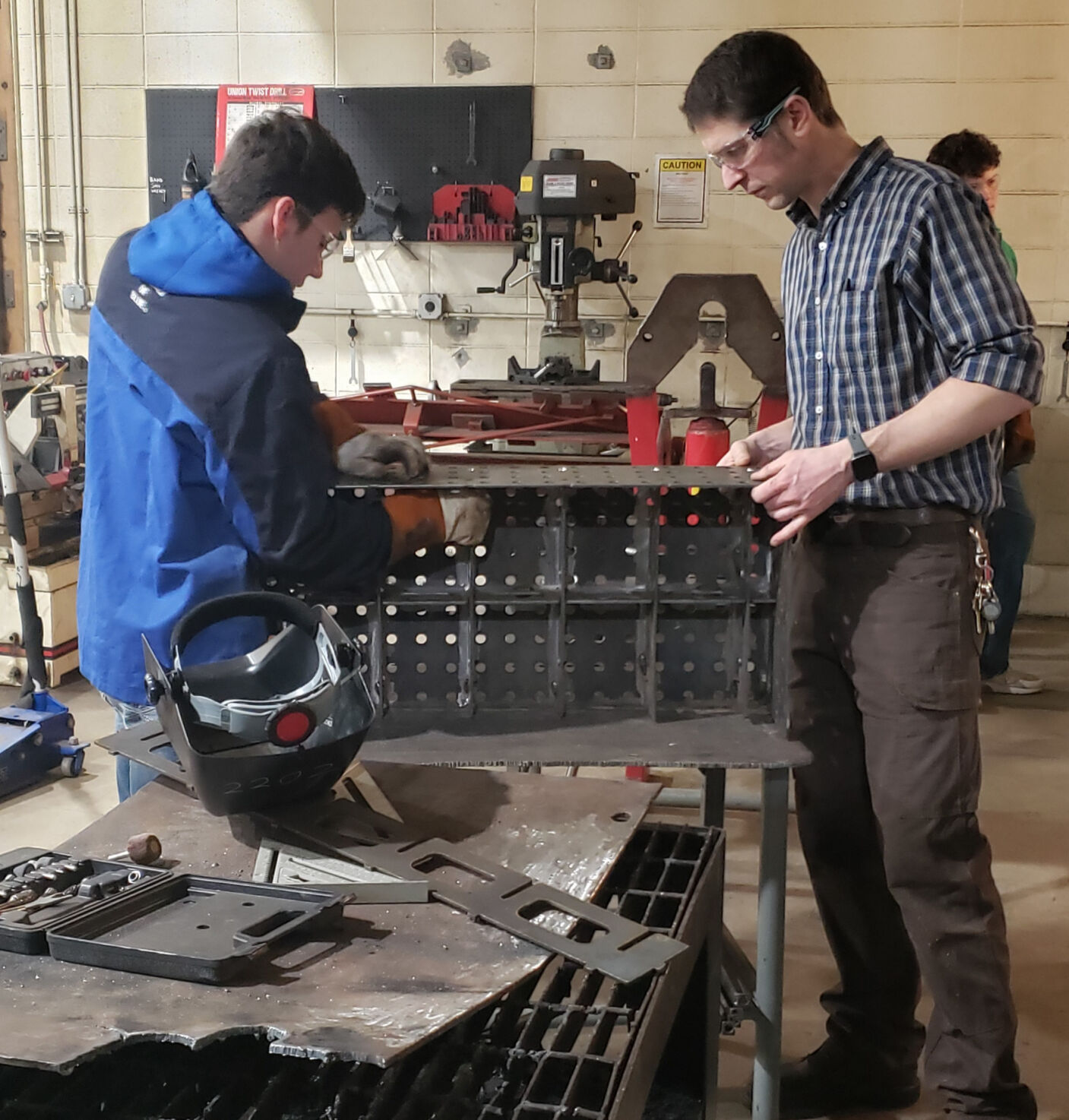 Peshtigo teacher Mike Paquette earns state recognition | News | ehextra.com