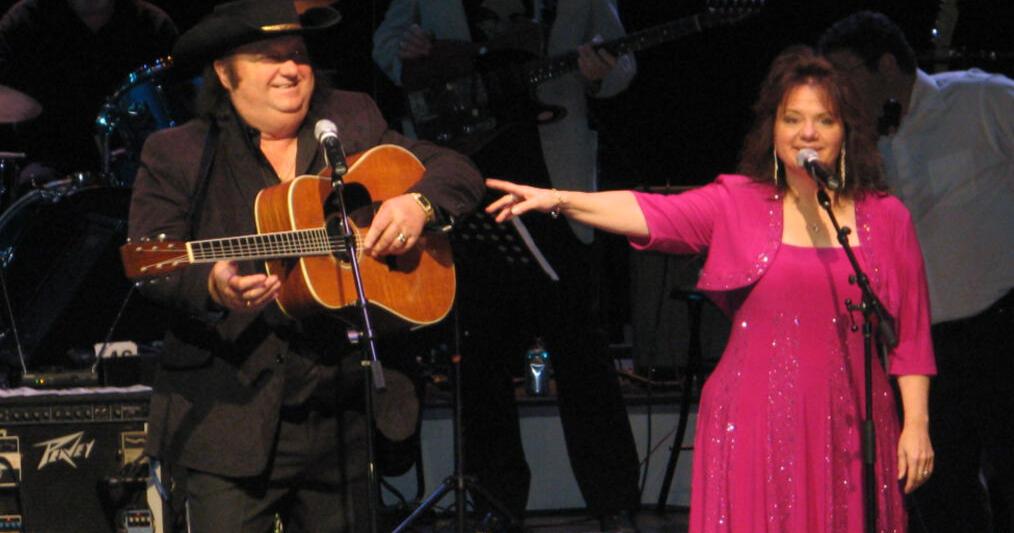 Nashville artists perform classic country at Blesch for Father’s Day ...