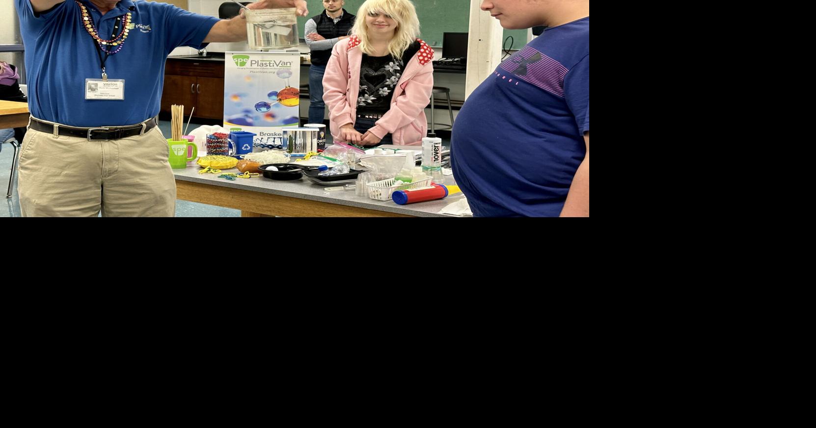 Mark Wolverton of PlastiVan Wows Students | | ehextra.com